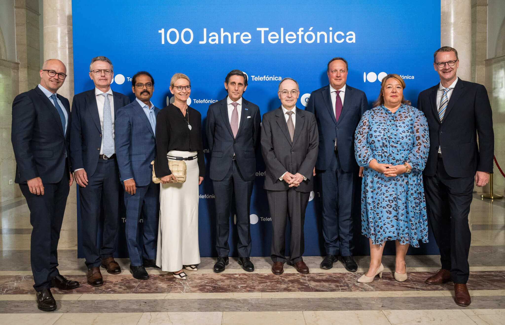 Telefónica feiert 100-jähriges Bestehen mit Minister Wissing und ...